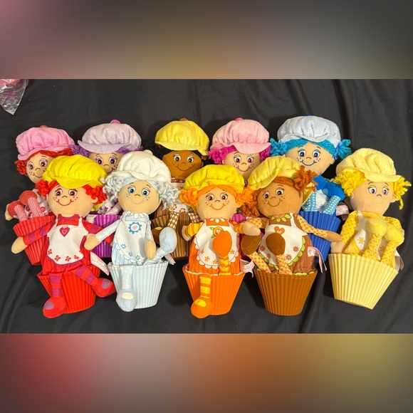 Strawberry Shortcake | Toys | Rare 21 Little Miss Muffin Cupcake Pop Up ...
